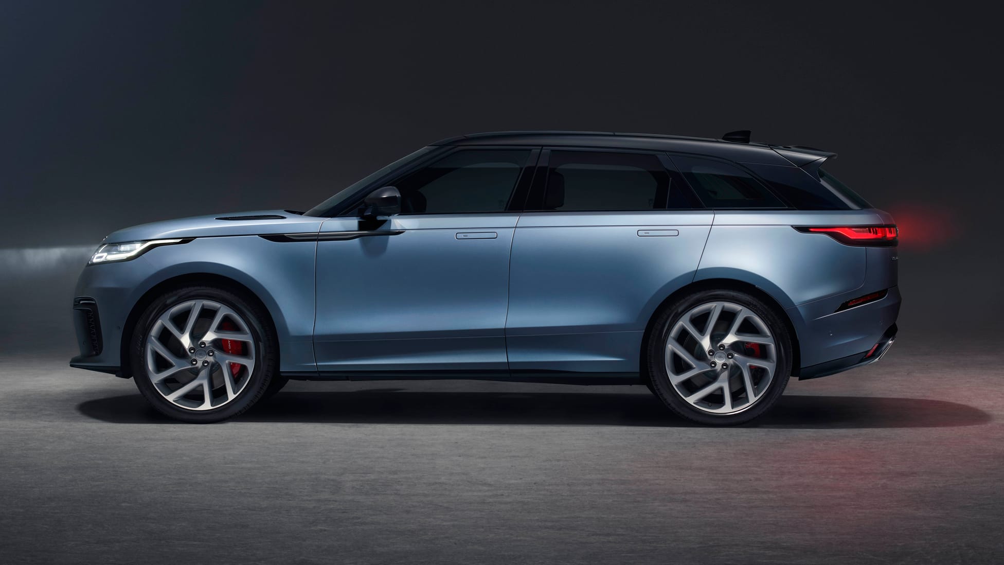 Range Rover has given the Velar a supercharged V8 | Top Gear