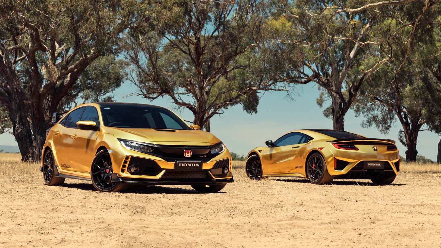 Honda has painted a Civic Type R and NSX gold. Eek | Top Gear