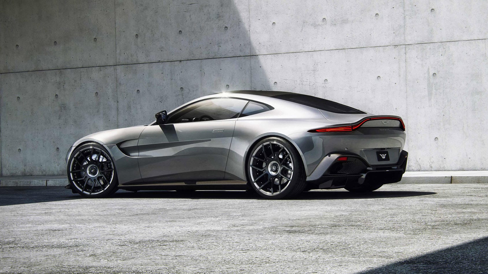 This is a modified Aston Martin Vantage with 671bhp | Top Gear