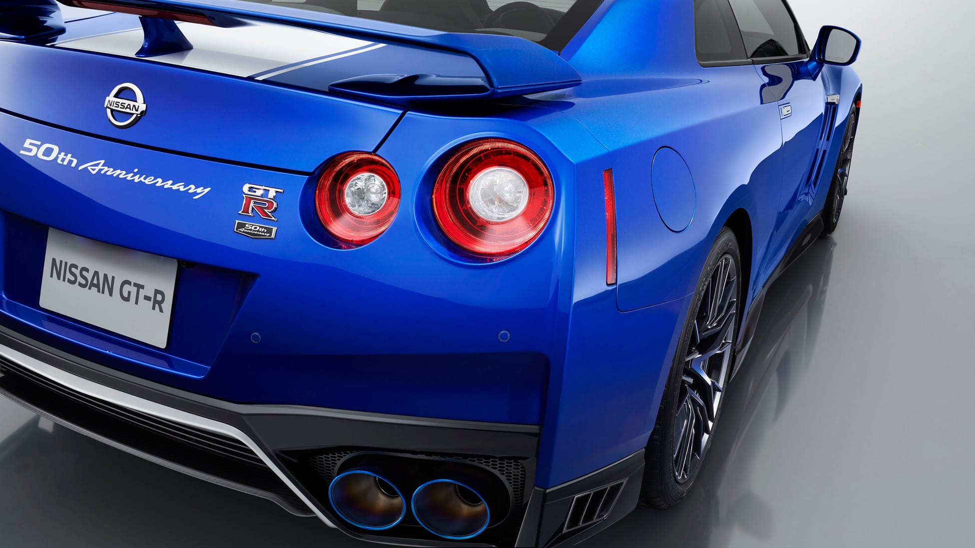 Bayside Blue is back for the 50th Anniversary Nissan GT-R | Top Gear
