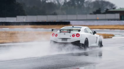 Yikes, it's a new, lighter Nissan GT-R Nismo | Top Gear