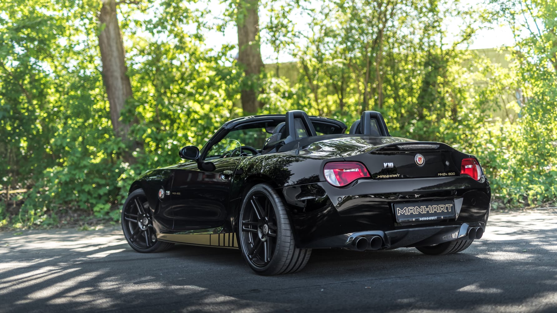 Remember when Manhart stuck an M5’s V10 in the Z4? | Top Gear