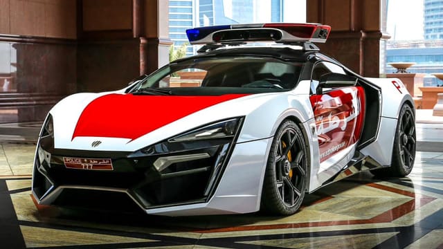 Behold: the 750bhp Lykan Hypersport police car | Top Gear