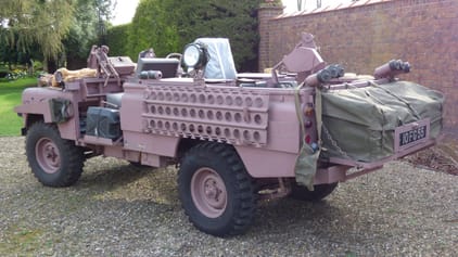 You could own this former SAS ‘Pink Panther’ Land Rover | Top Gear