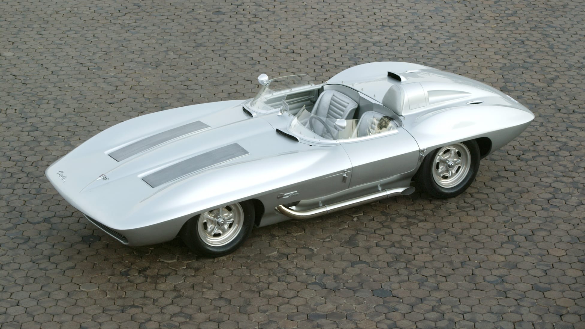 Stare in wonder at this classic Corvette Sting Ray race car | Top Gear