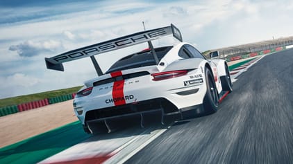 The new mid-engined, 510bhp Porsche 911 RSR has arrived | Top Gear