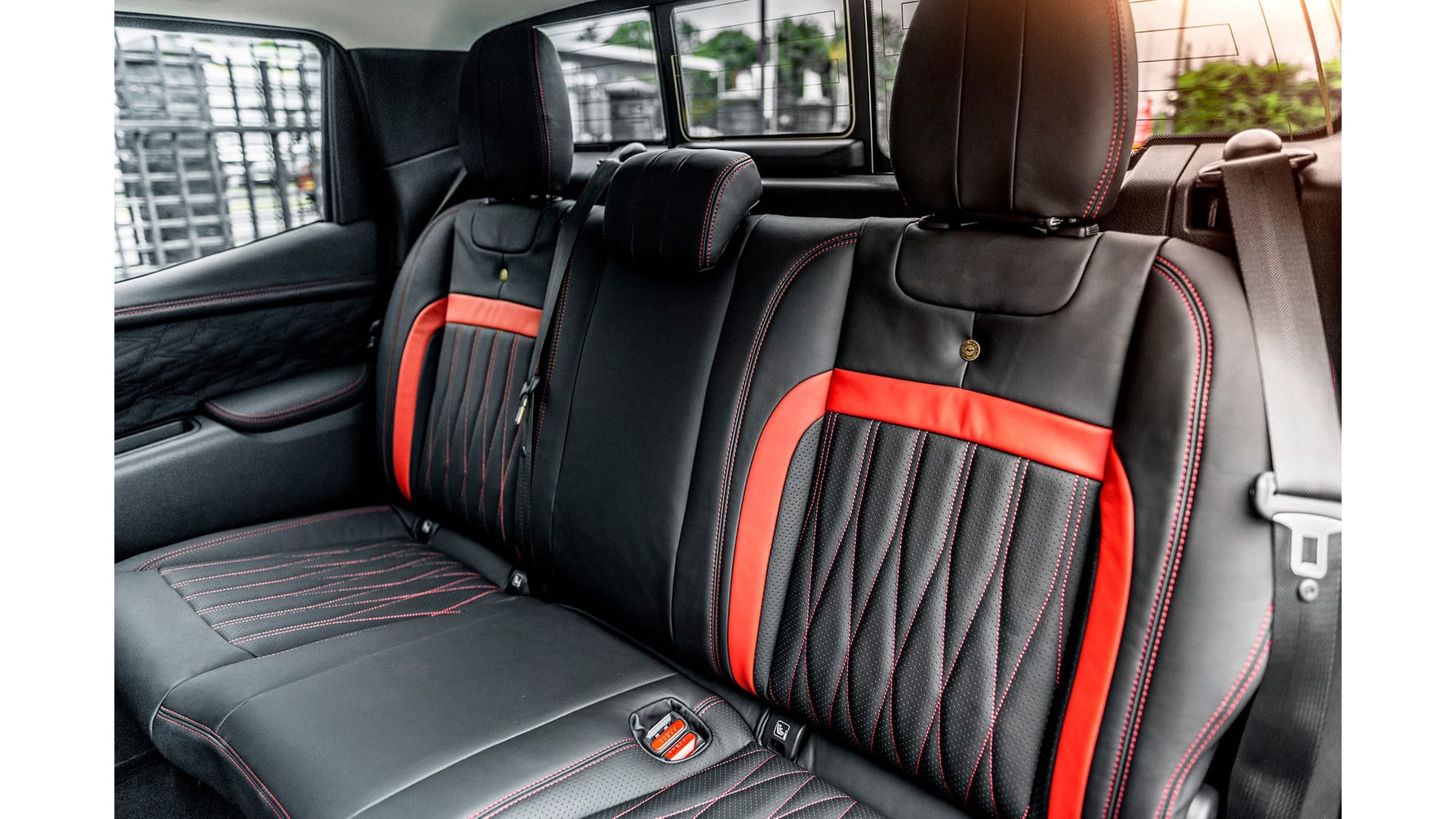 The Kahn Design X-Class is um… interesting | Top Gear