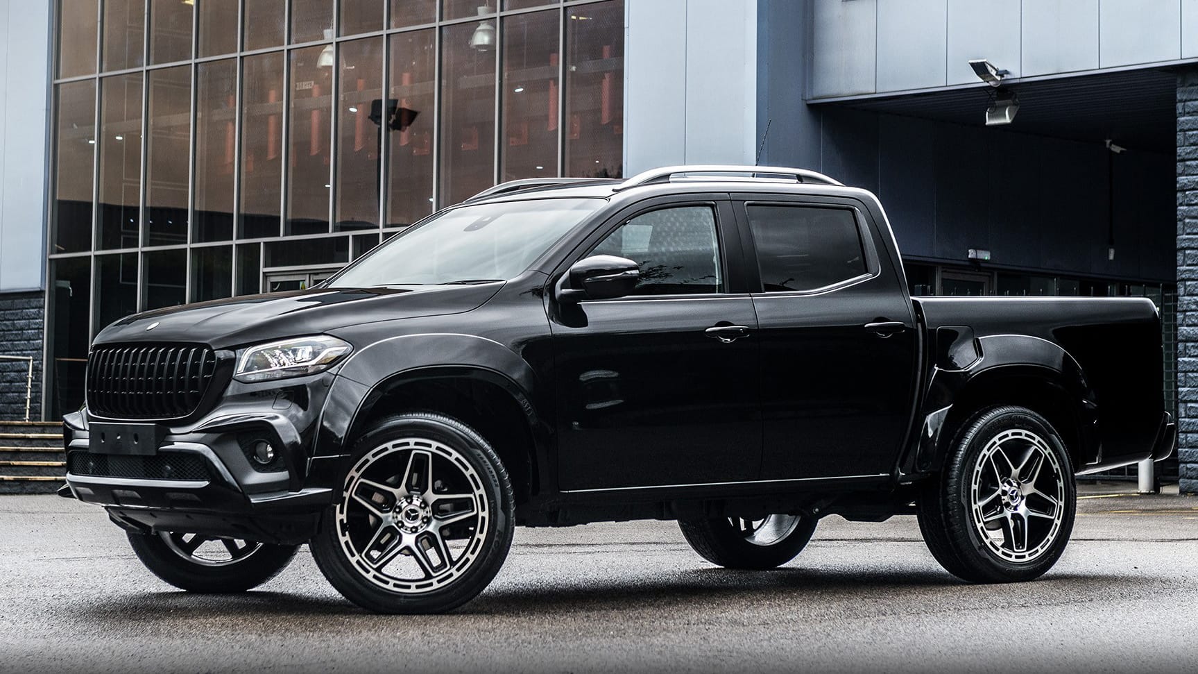 The Kahn Design X-Class is um… interesting | Top Gear