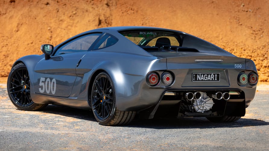 This 500bhp V8 Aussie supercar weighs less than a tonne | Top Gear