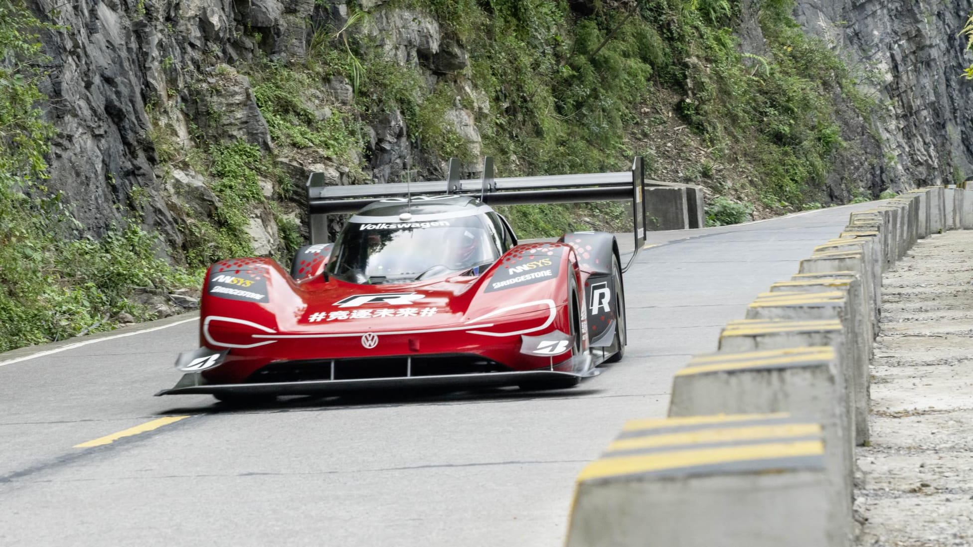 Try and watch this VW ID.R onboard without flinching | Top Gear