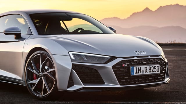 The rear-wheel drive Audi R8 is BACK | Top Gear