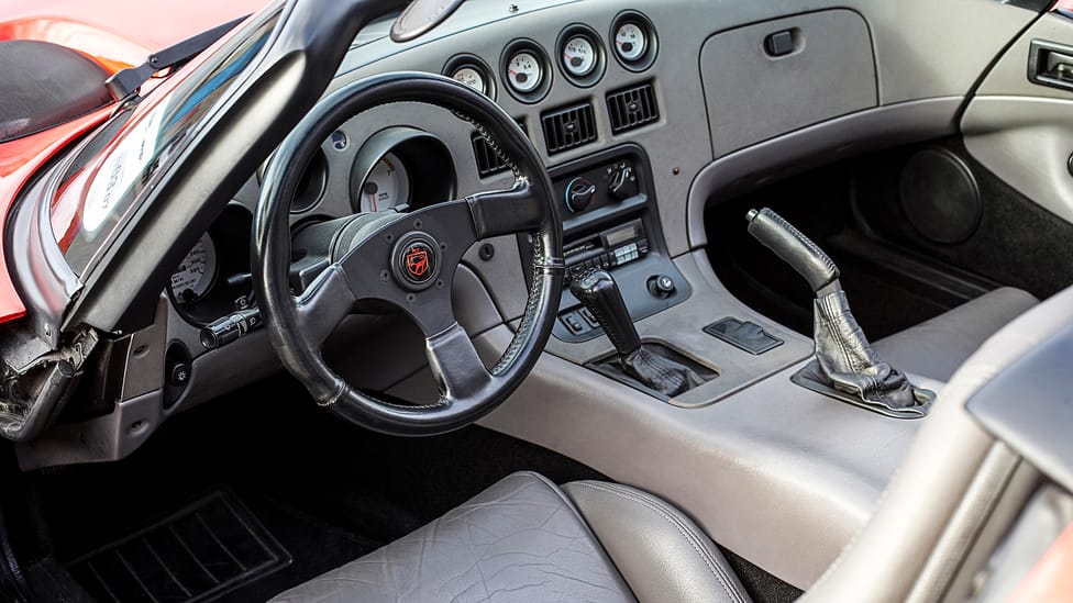 Bathe in the insanity of the original Dodge Viper | Top Gear