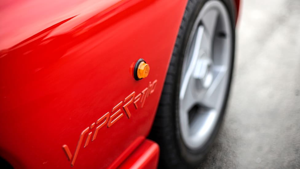 Bathe in the insanity of the original Dodge Viper | Top Gear