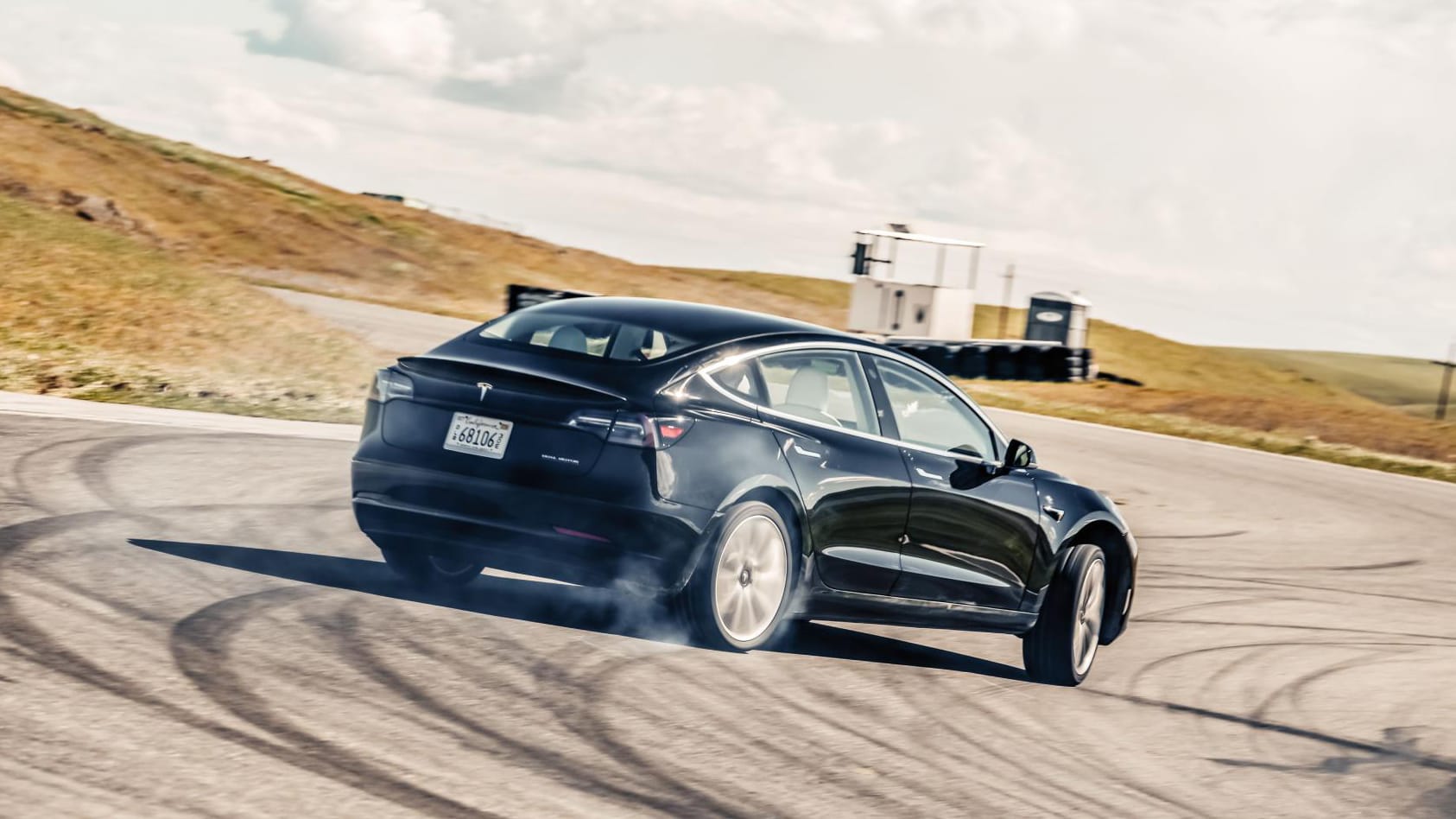Tesla is now offering a Track Pack for the Model 3 | Top Gear