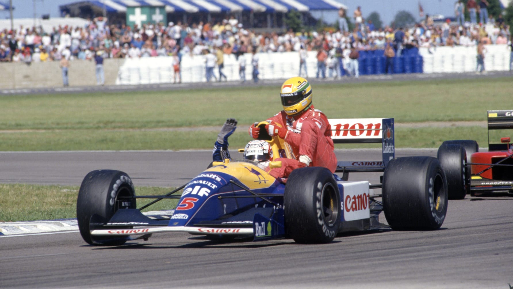 You’ll never be as cool as Mansell giving Senna a lift in '91 | Top Gear