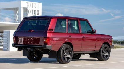 What do you think of these restomod V8 Range Rovers? | Top Gear