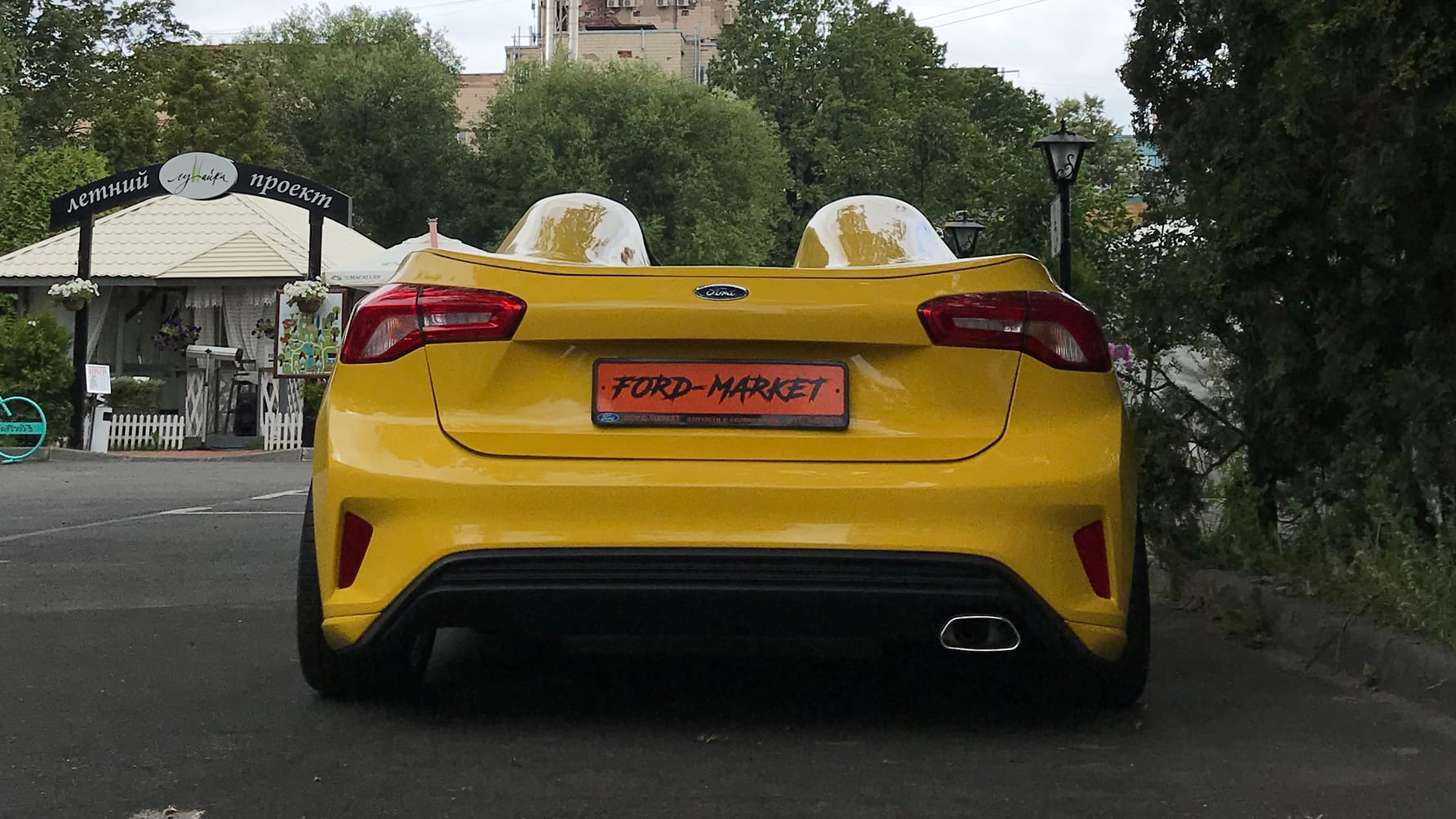 How mad is this custom Ford Focus speedster? | Top Gear