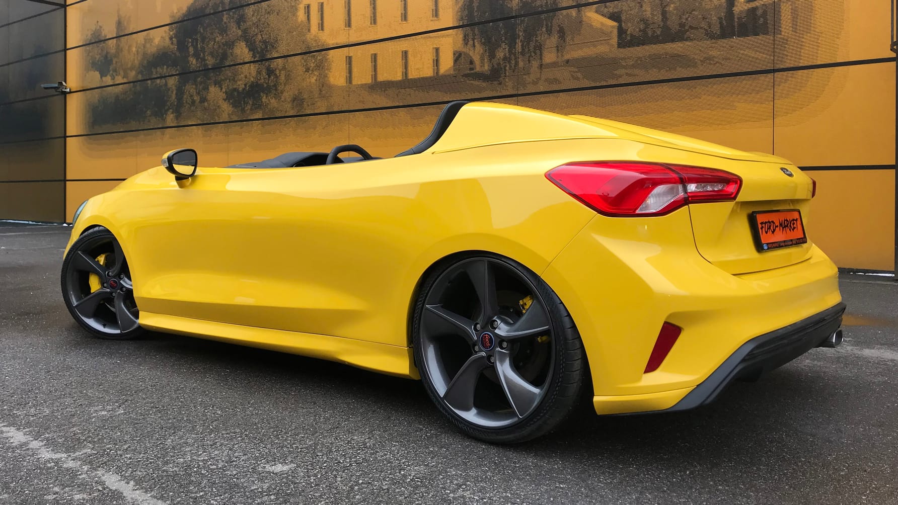 How mad is this custom Ford Focus speedster? | Top Gear
