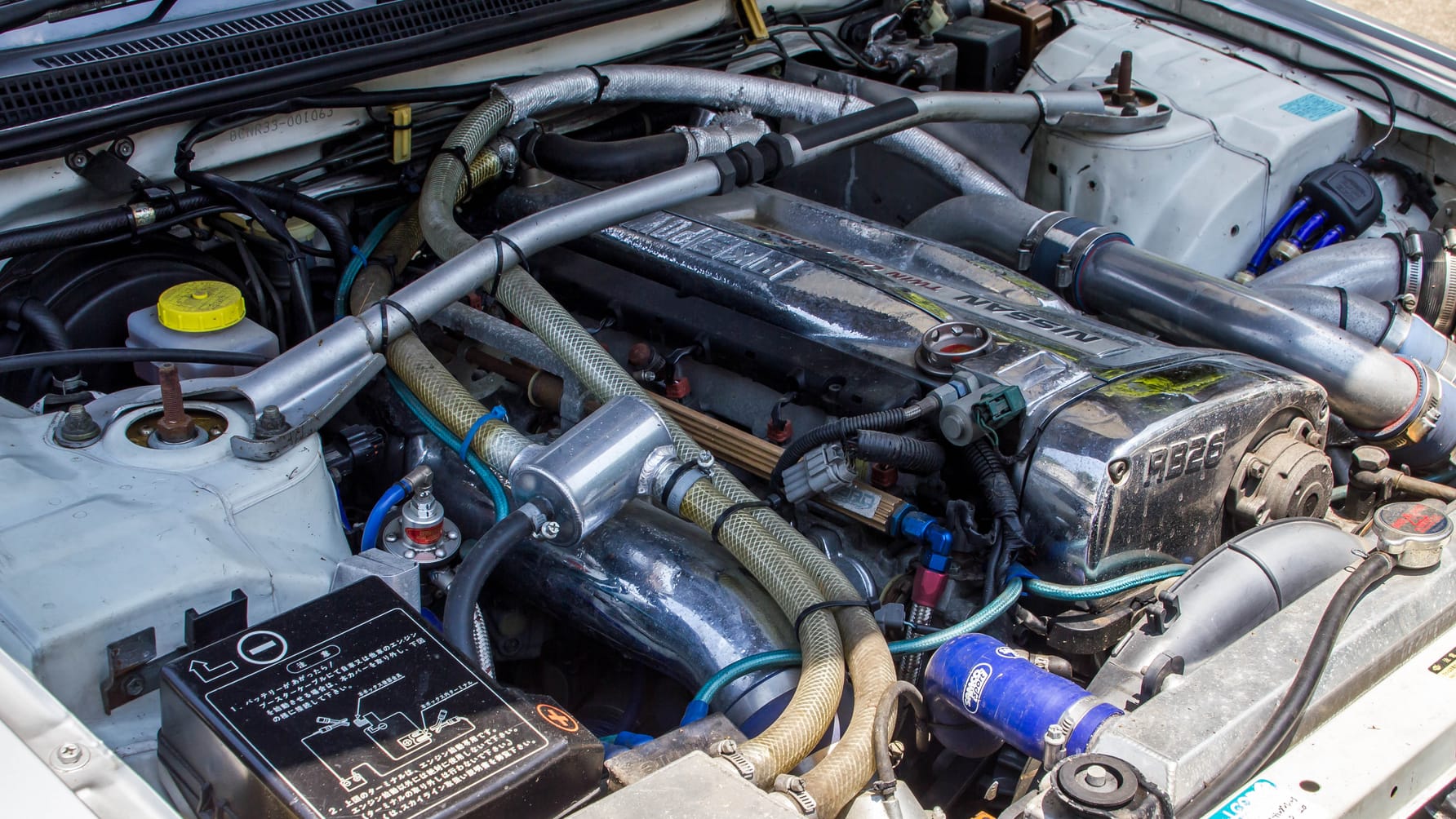 We need this custom R33 Nissan Skyline GT-R shooting brake | Top Gear