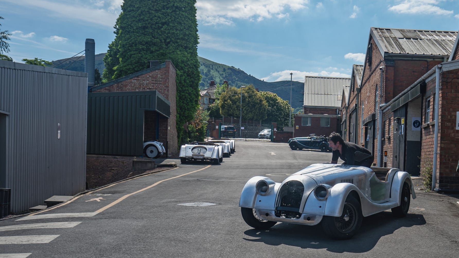 This is Morgan’s last ever steel chassis | Top Gear