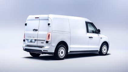 Check out LEVC’s new London Taxi-based van | Top Gear