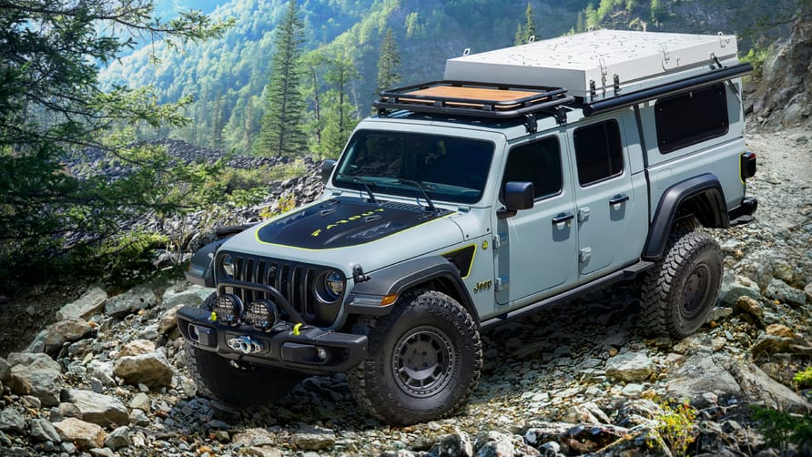 The Jeep Farout is the off-grid adventure car we really need | Top Gear