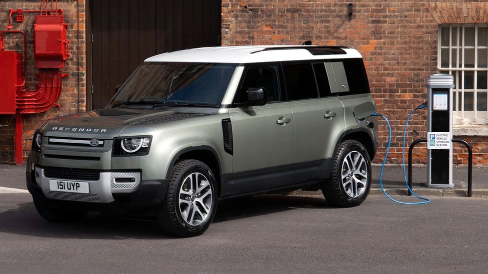 This is it: the plug-in hybrid Land Rover Defender | Top Gear