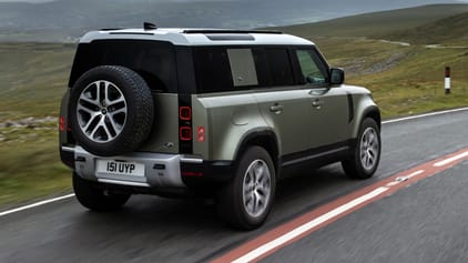 This is it: the plug-in hybrid Land Rover Defender | Top Gear