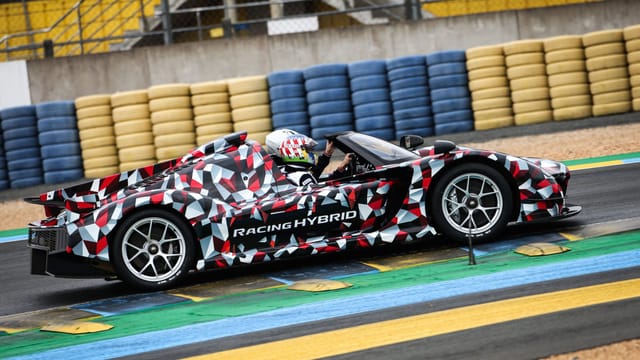 Toyota’s Le Mans ‘hypercar’ looks proper | Top Gear