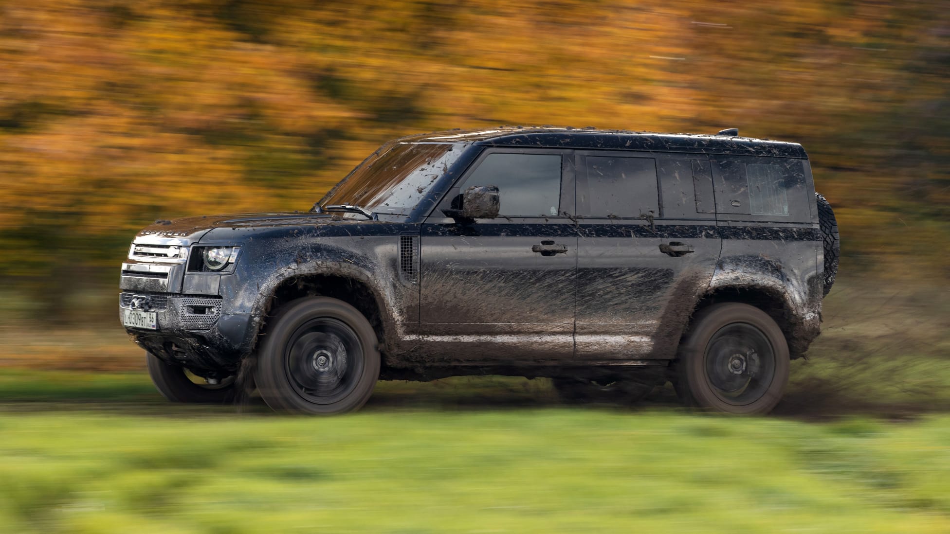 The 'No Time To Die' Defenders are 'standard' Land Rovers | Top Gear