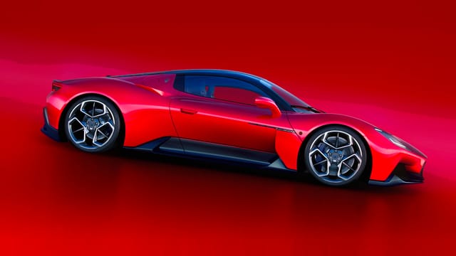 Is the Maserati MC20 better with a bit of colour? | Top Gear