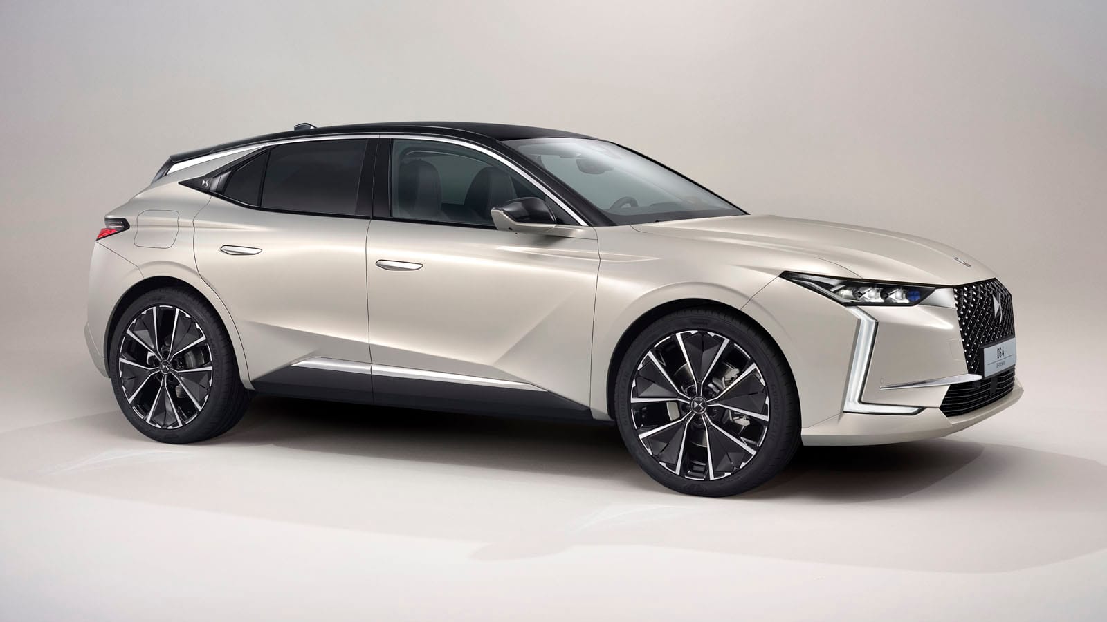 This is the brand new DS 4 | Top Gear