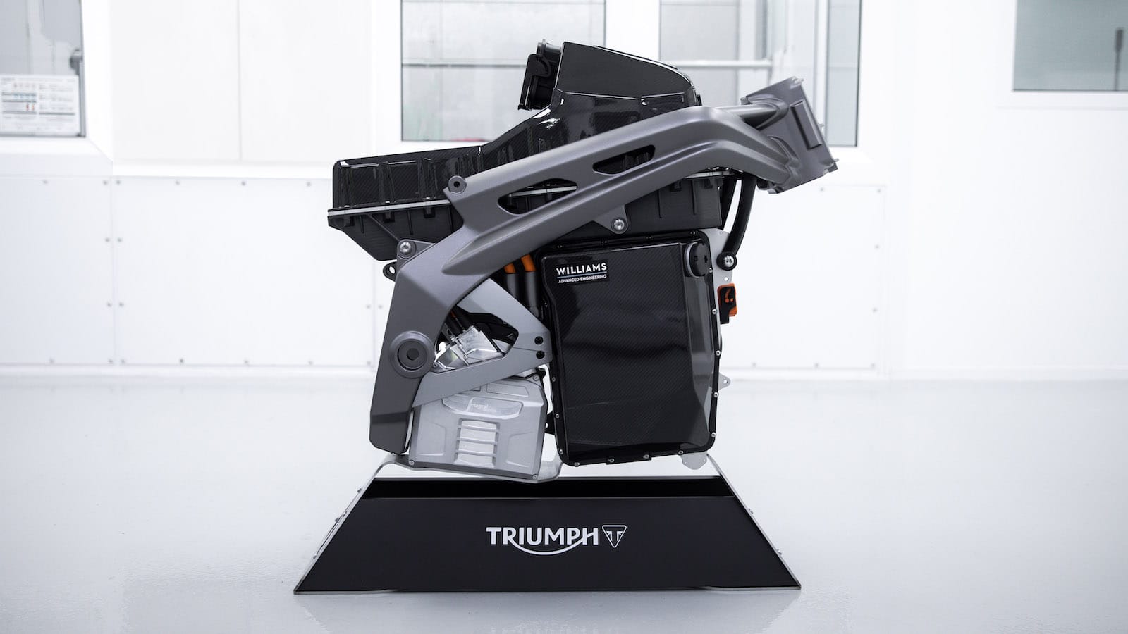Triumph's electric motorbike has a next-gen Williams battery | Top Gear