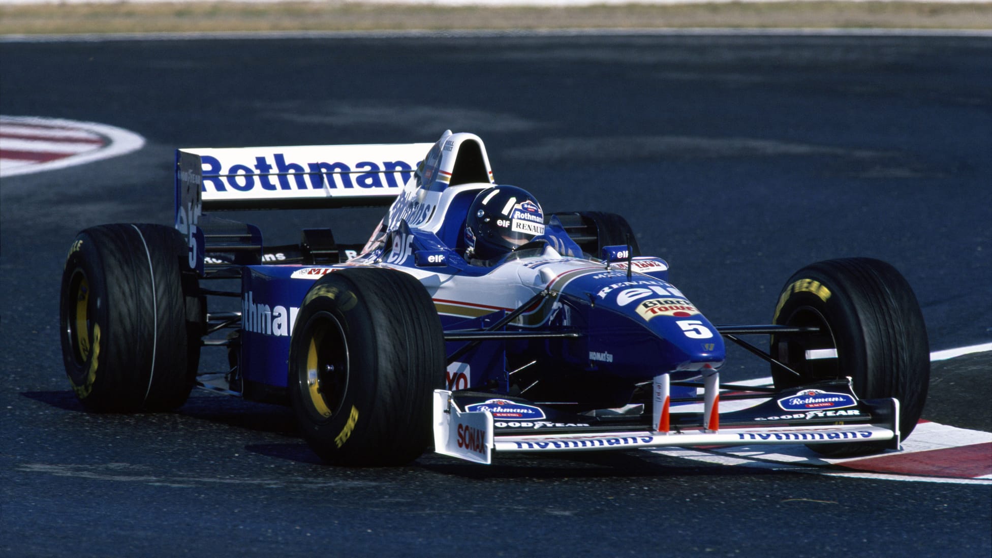 Classic motorsport moment: Damon Hill wins the '96 F1 title | Top Gear