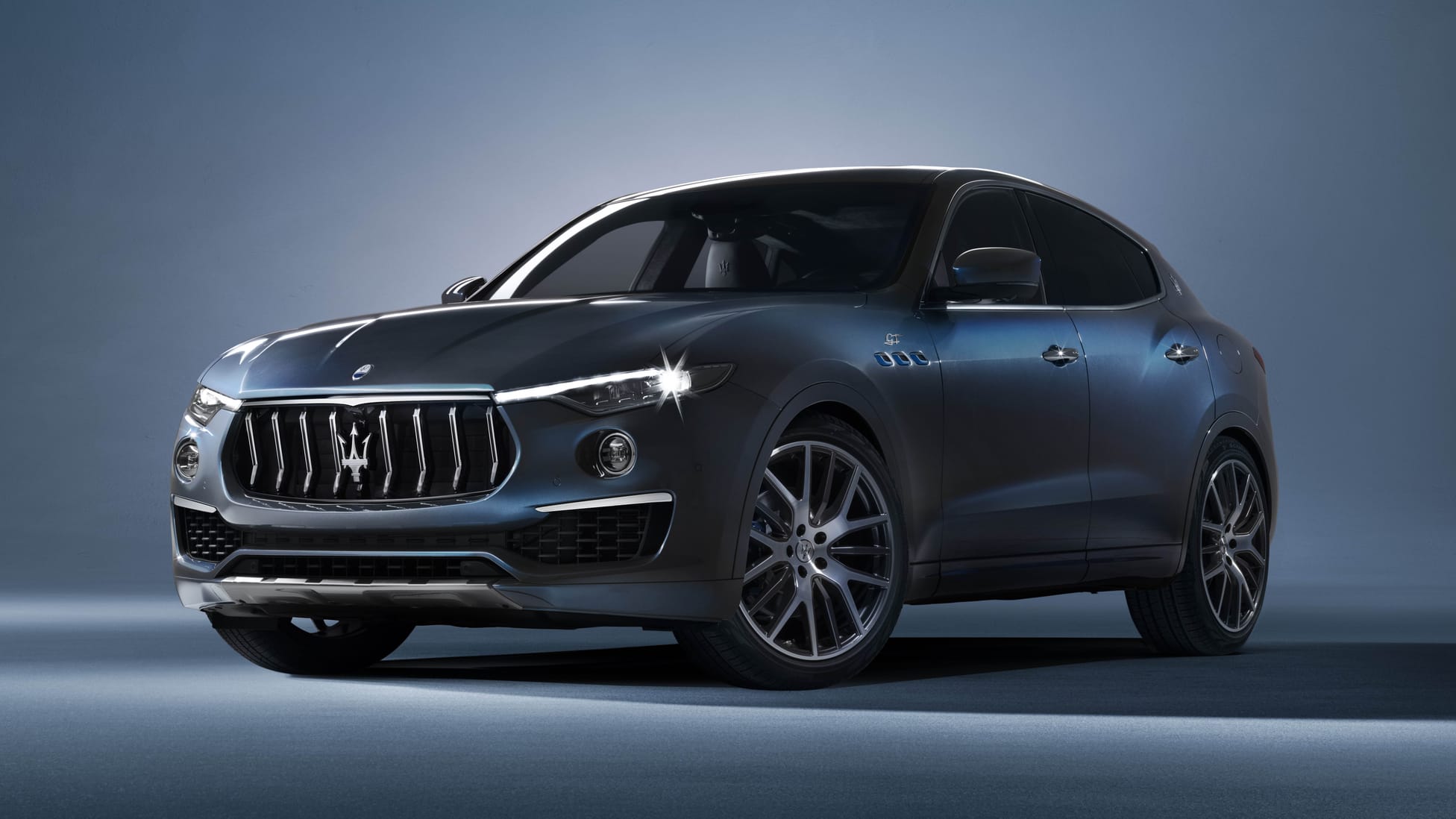 Meet the new Maserati Levante Hybrid | Top Gear