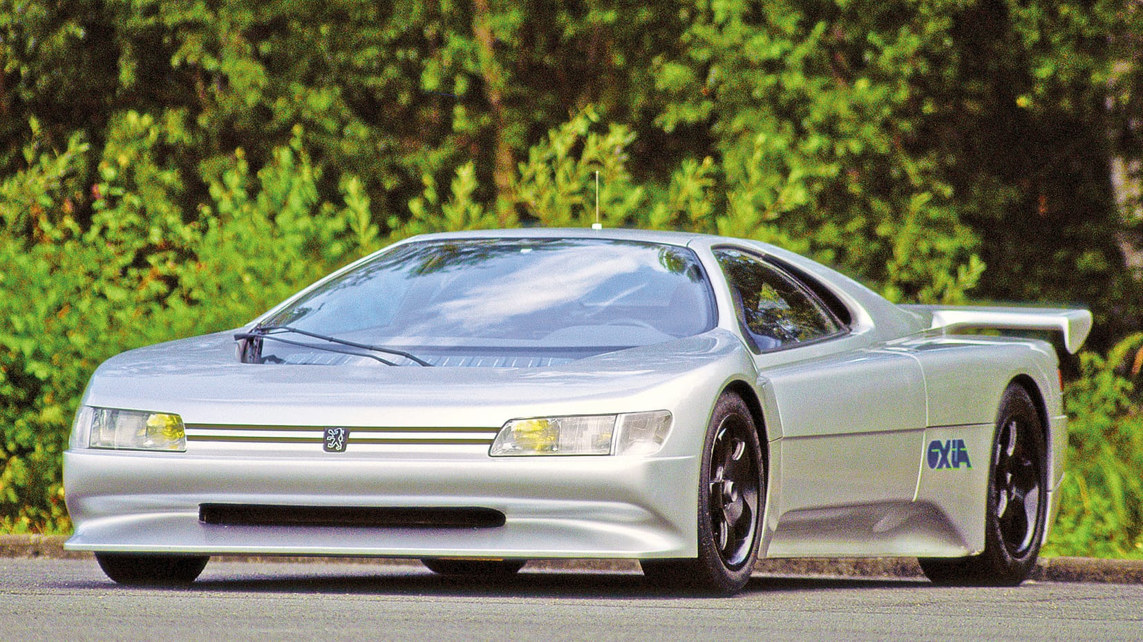 Concepts that time forgot: the 670bhp Peugeot Oxia supercar | Top Gear