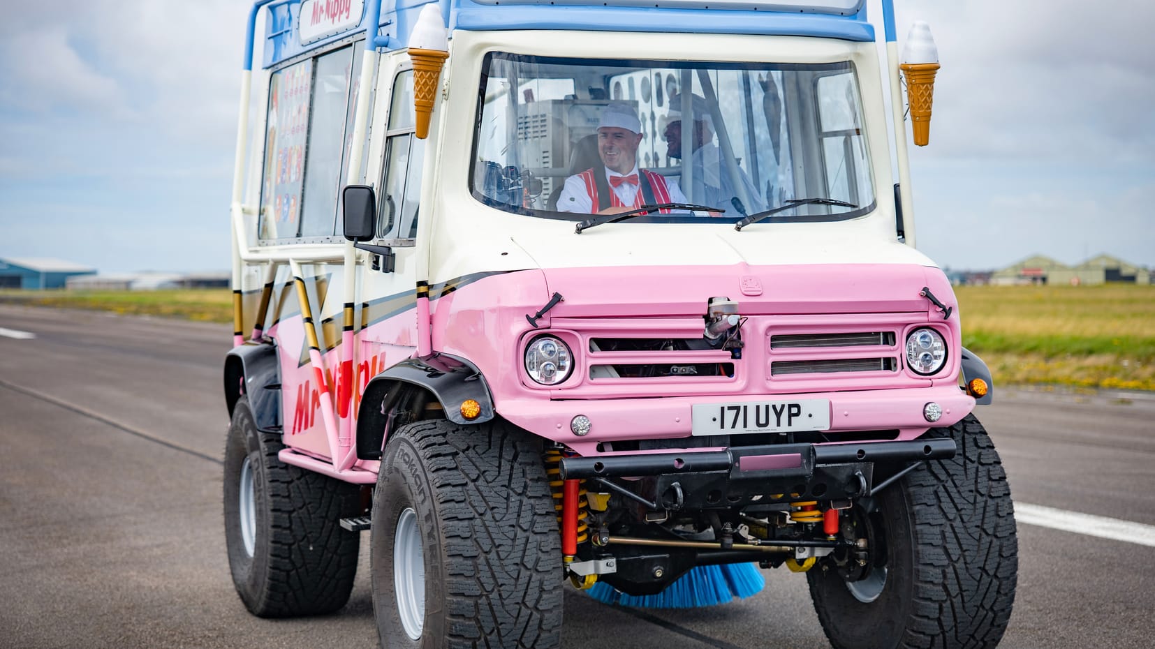 Top Gear TV s29, ep5: electric city cars and the ice-cream van | Top Gear
