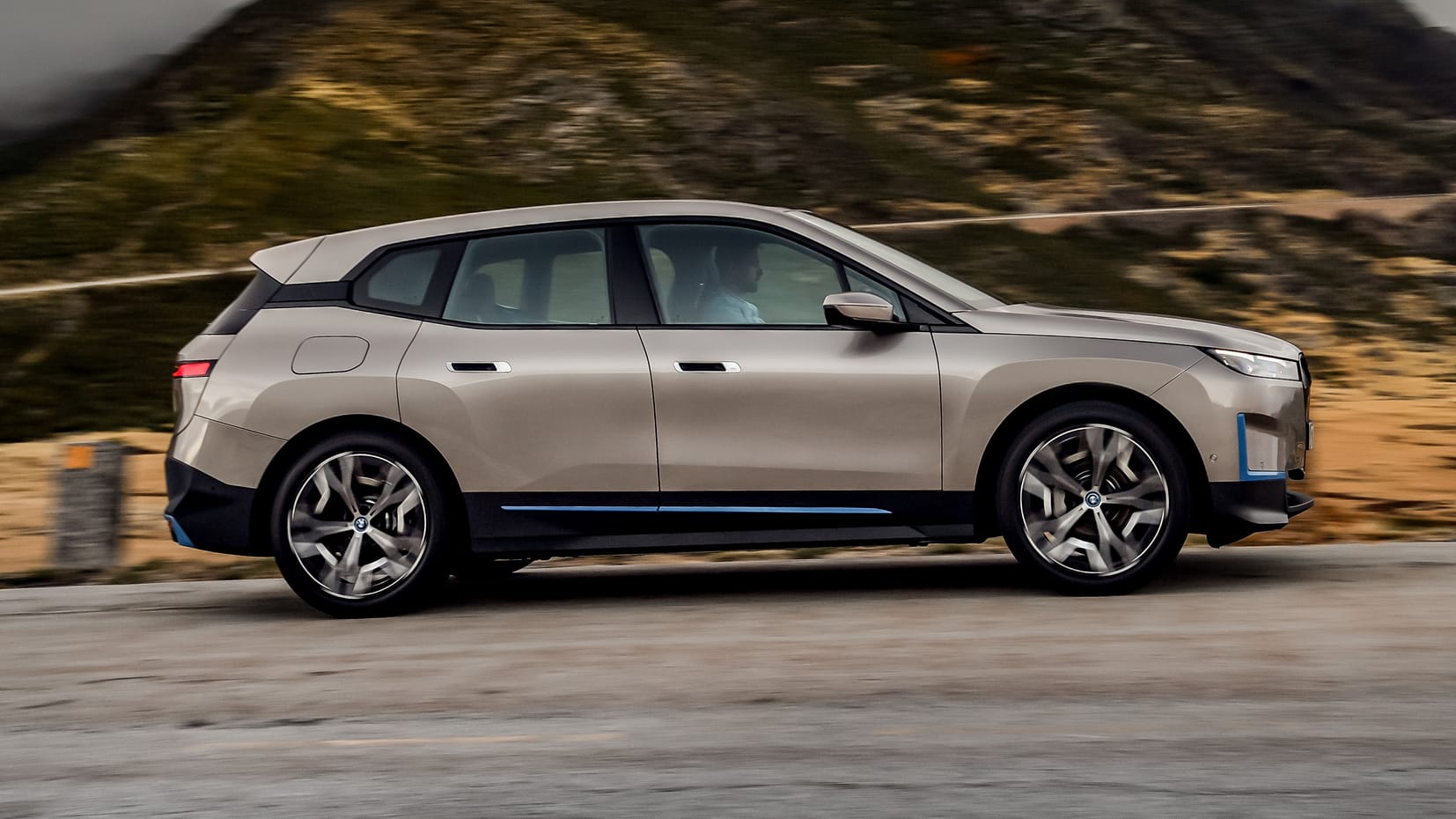 Your nine-point guide to the new, all-electric BMW iX | Top Gear