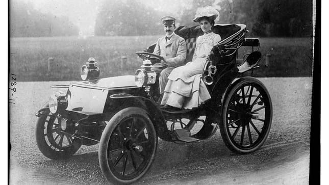 Top Gear's Top 9: ultimate headlight facts | Top Gear