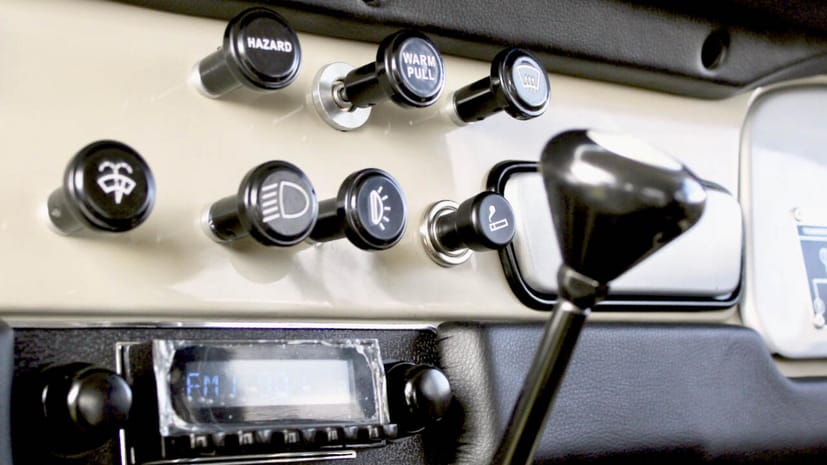 Here are 11 (possibly rubbish) things we miss from old cars | Top Gear