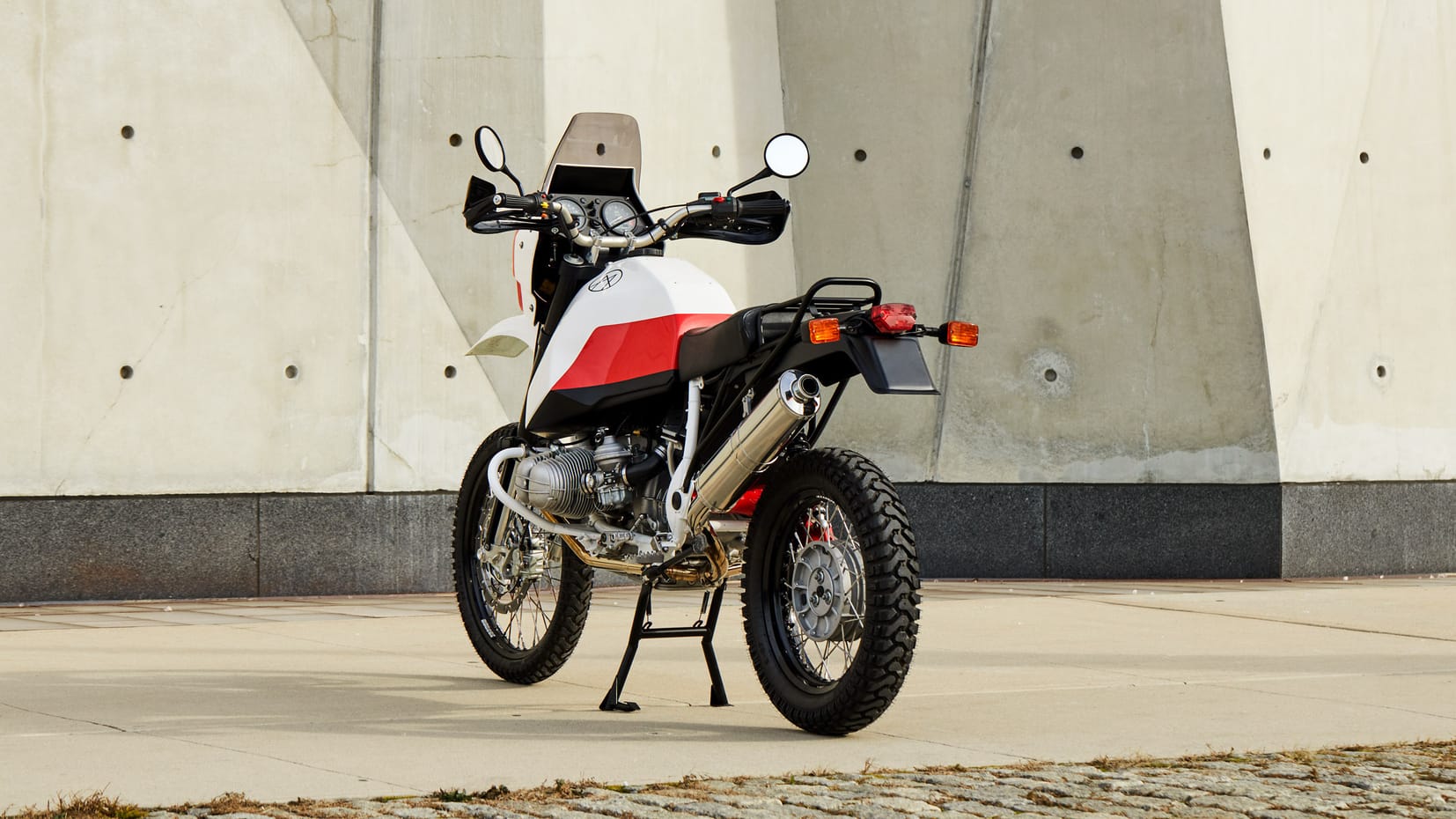 This restomod BMW is the custom bike of your dreams | Top Gear