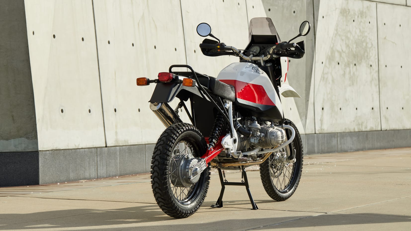 This restomod BMW is the custom bike of your dreams | Top Gear