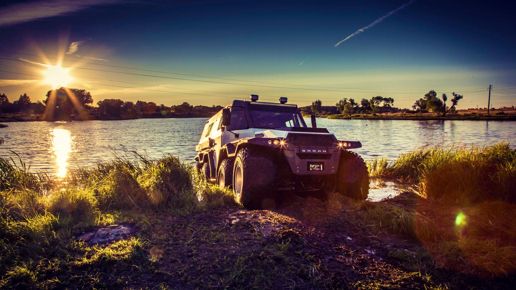 Off-road in Russia's 8WD Avtoros Shaman | Top Gear