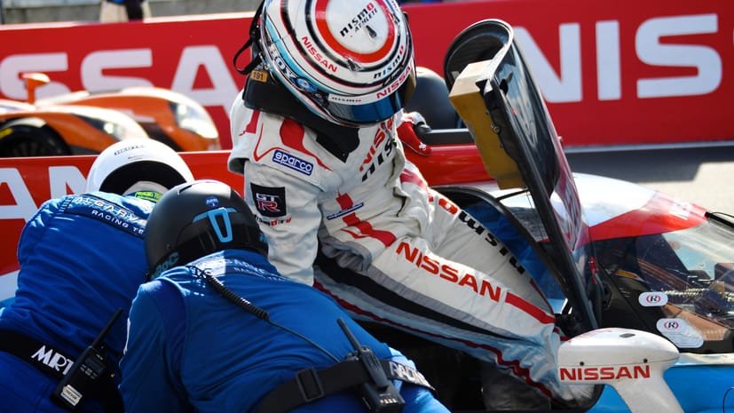 Le Mans 24 Hours report: Toyota heartbroken by late failure | Top Gear