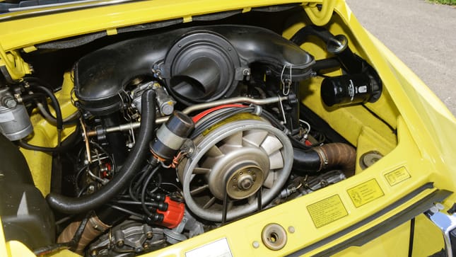 Driven: 1973 Porsche 911 2.7 RS vs 1992 Porsche 911 Turbo S | Top Gear