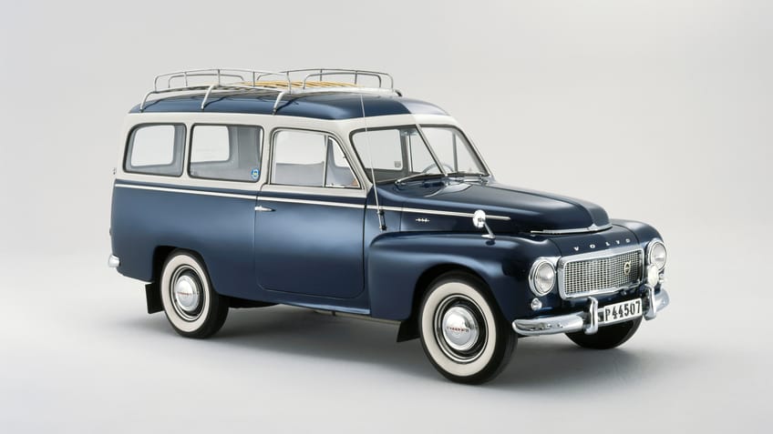 Stop what you’re doing and look at these old Volvo estates | Top Gear