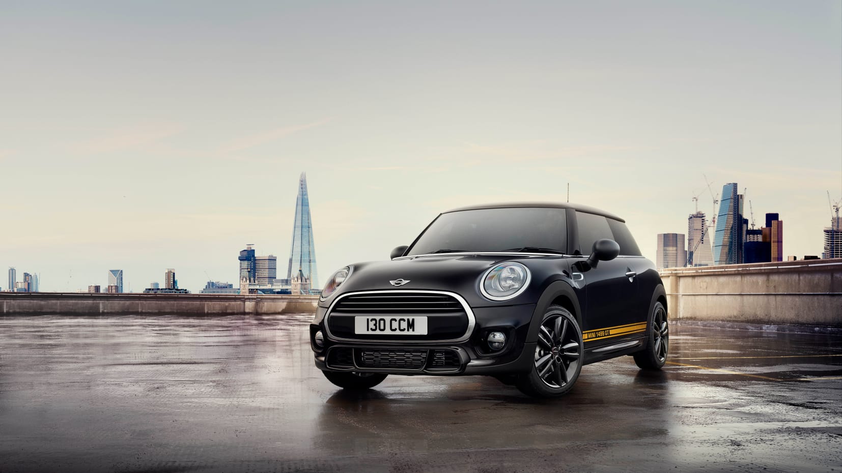 1499 minutes to test drive a MINI 1499. Who’s in? | Top Gear