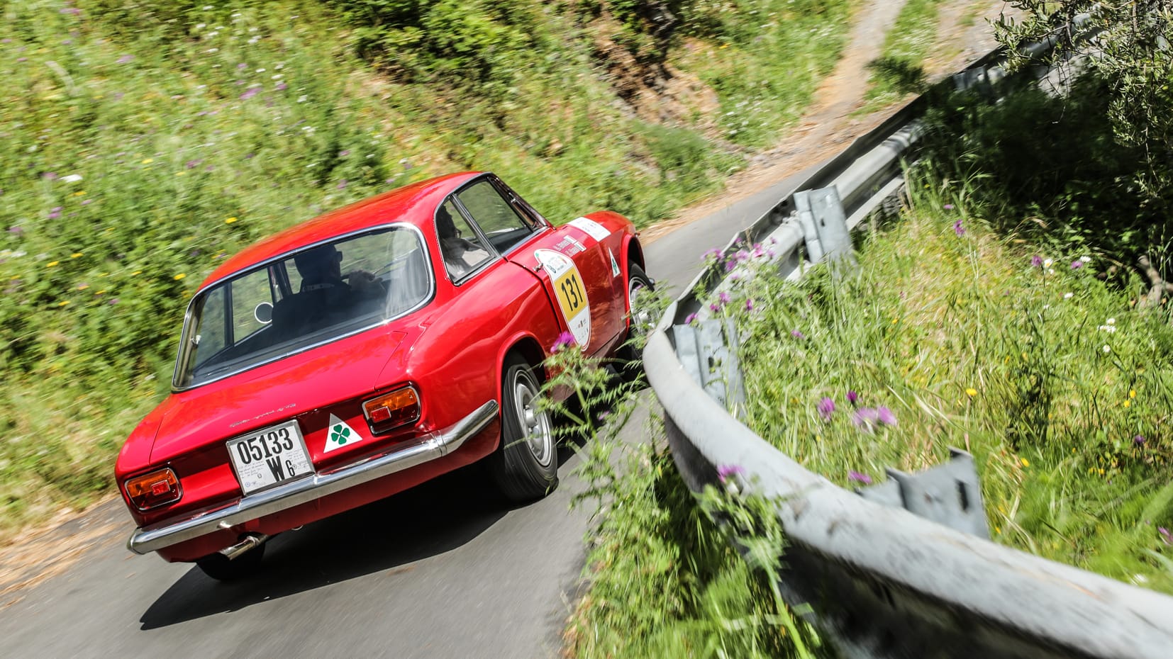 Look at these gorgeous old Alfa Romeos | Top Gear