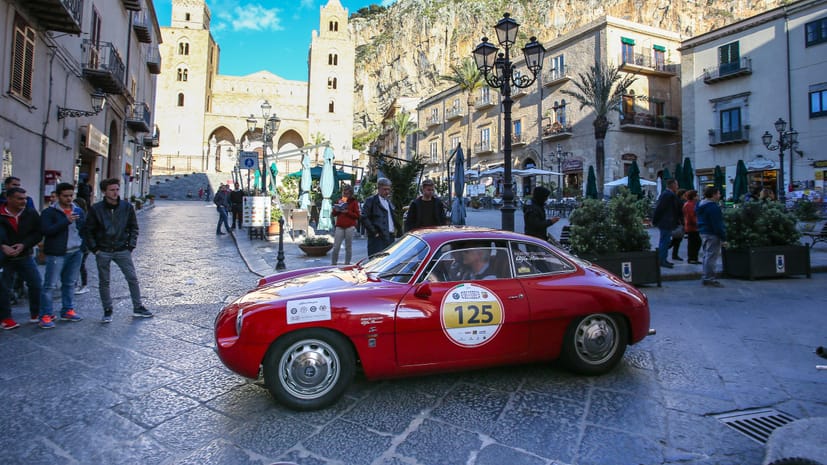 Look at these gorgeous old Alfa Romeos | Top Gear