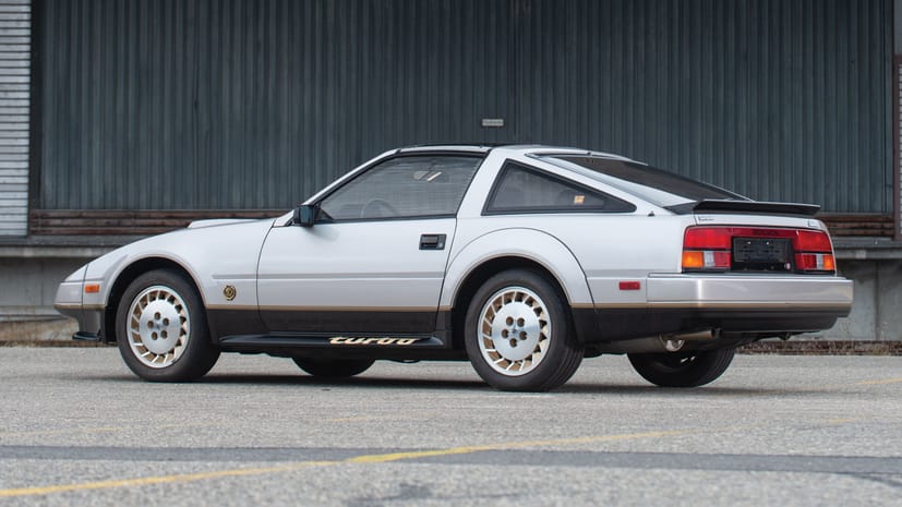 This £15k Nissan 300ZX turbo has an amazing digital dash | Top Gear